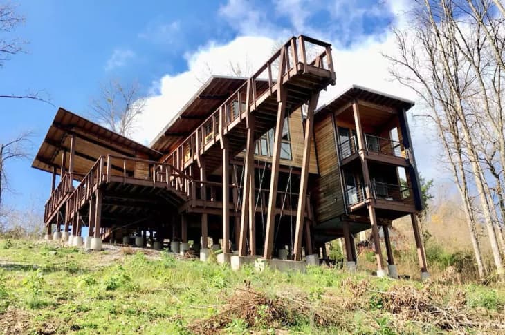 The Most Stylish Airbnb Treehouses - Treehouse Rentals | Apartment Therapy