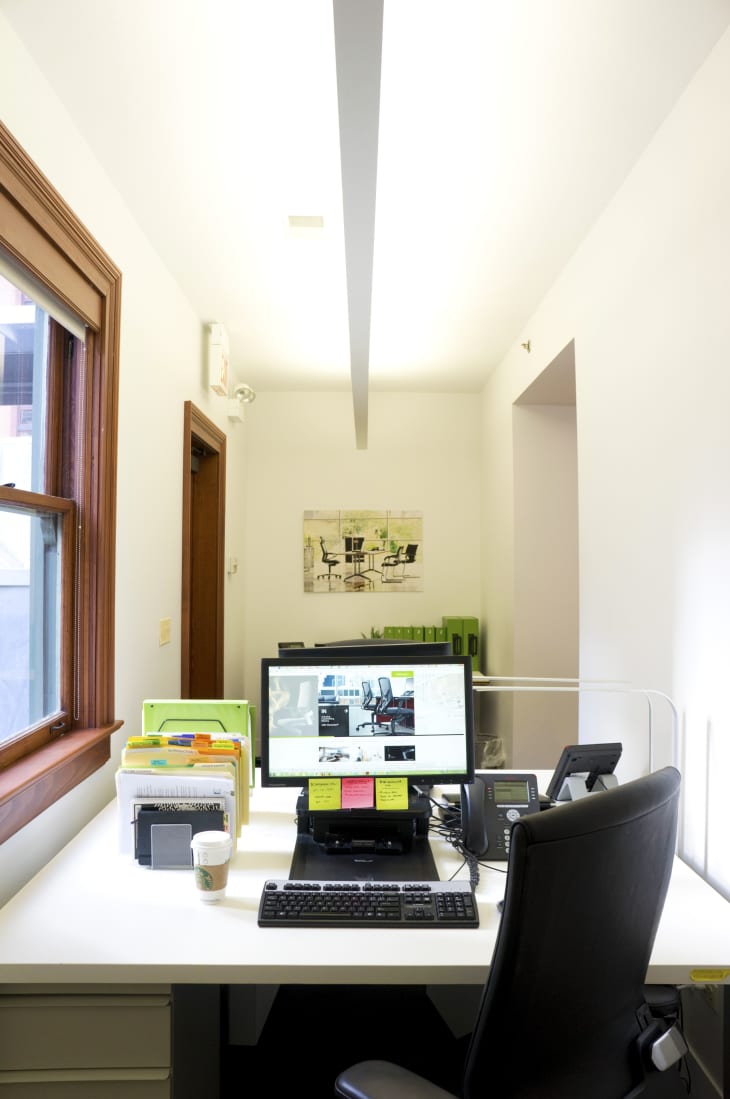 WorkspaceTour: Wilkhahn's Modern Chicago Office | Apartment Therapy