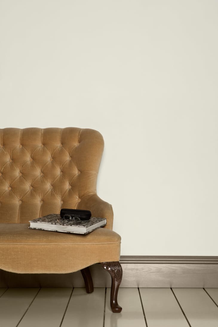 12 Timeless White Paint Colors That Are Designer-Approved | Apartment ...