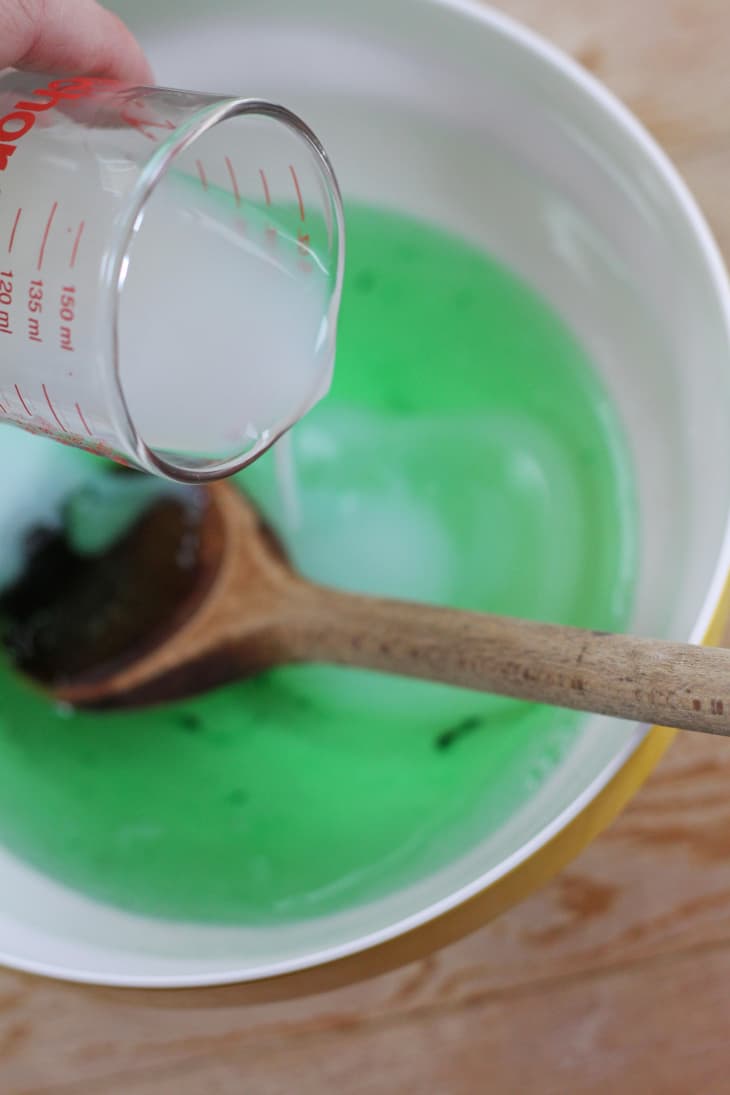 How to Make Slime | Apartment Therapy