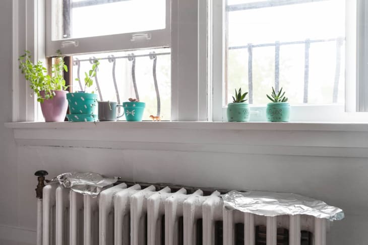 Stylish Windowsill Displays That'll Inspire More Than Just a Green ...