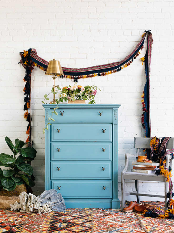 Modern Chalk Paint Ideas: Chic Not Shabby! | Apartment Therapy