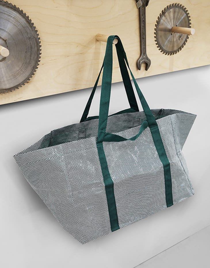 IKEA Just Announced That Its Iconic FRAKTA Bag Will Get a New Look ...