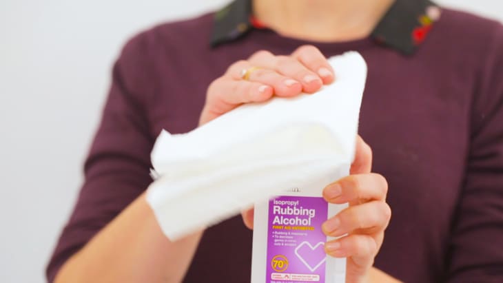 70% vs 91% Isopropyl Alcohol: Which Disinfects Better? | Apartment Therapy