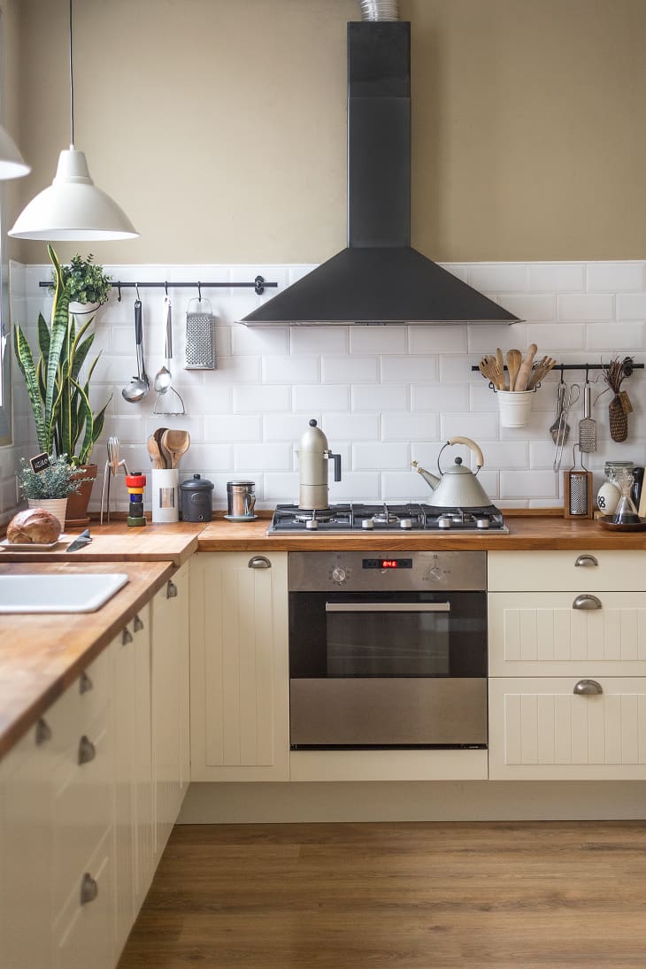 Classic Kitchen Accessories That Will Look Good in Any Home | Apartment ...