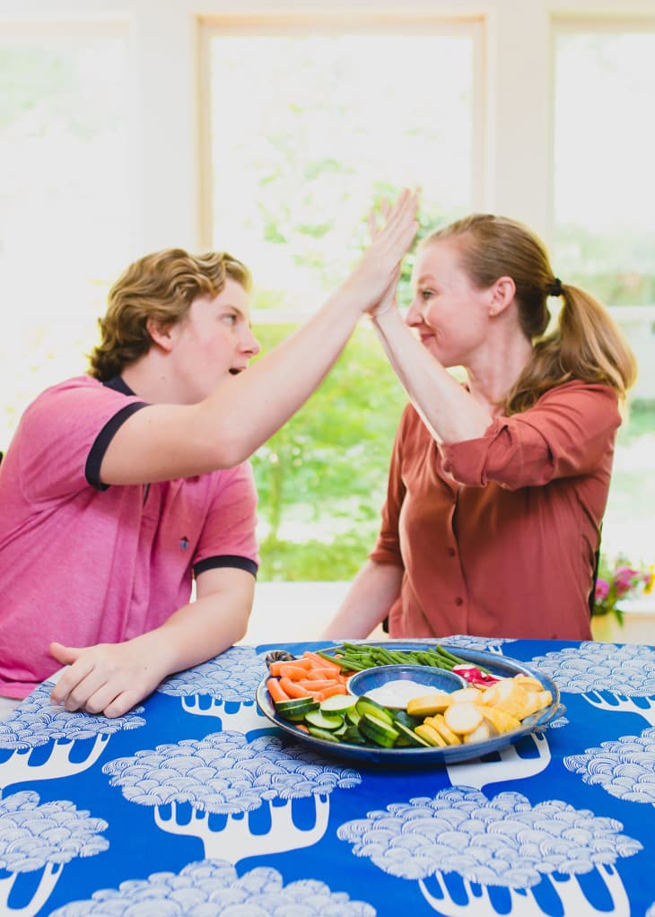 10 Essential Cooking Lessons from Mom | The Kitchn