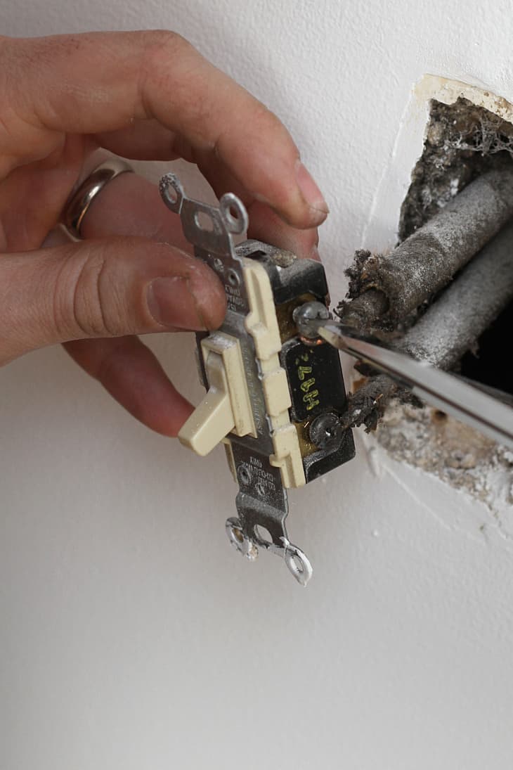 How To Replace a Light Switch | Apartment Therapy