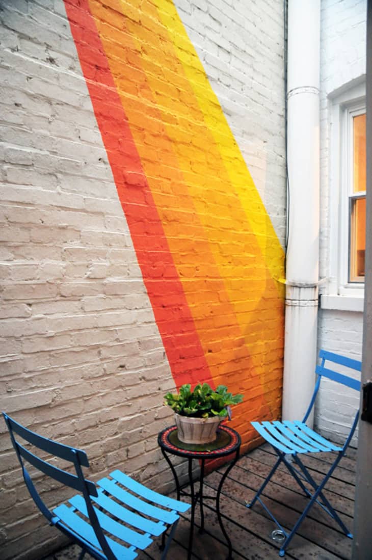 Supergraphics: Is the '70s Design Trend Making a Comeback? | Apartment ...