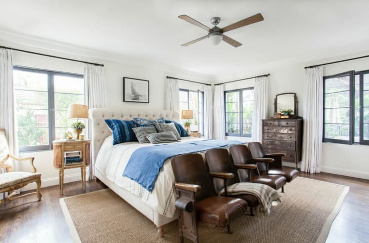 Interiors With Bright Painted Window Frames | Apartment Therapy