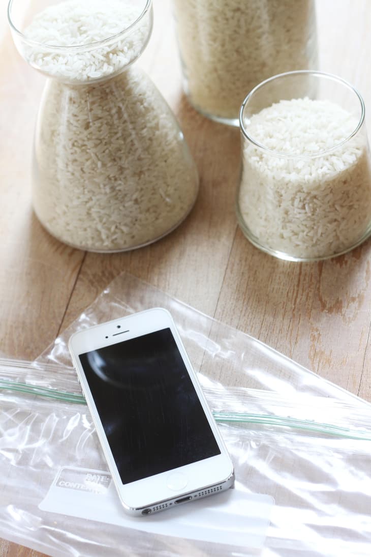How To Dry Out (and Hopefully Save) Wet Phones and Tablets | Apartment ...