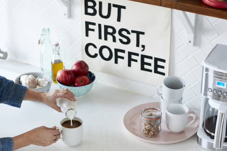 How to Make a Buzz-Worthy Hanging Wall Banner | Apartment Therapy