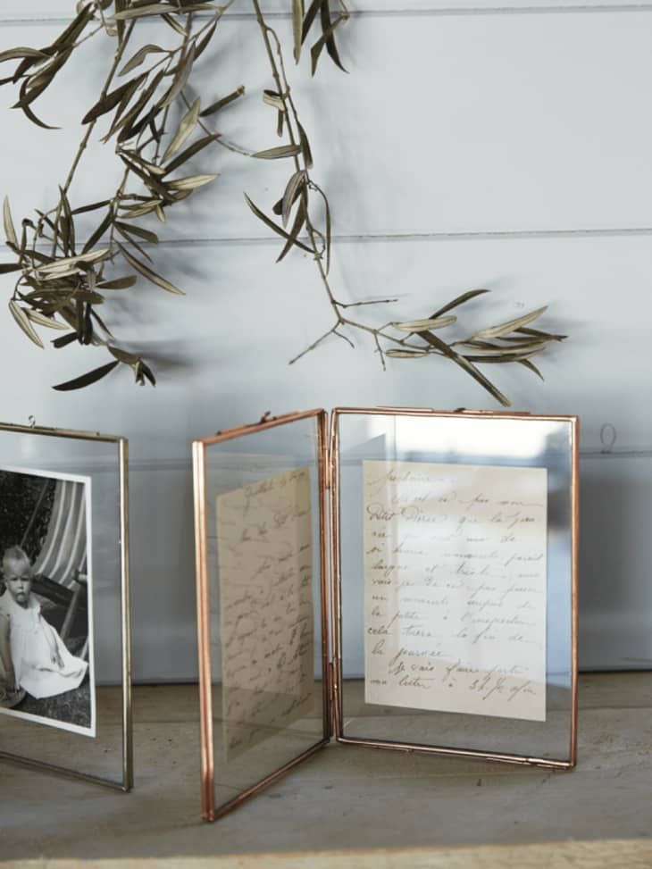 Cheap Art Picture Frame Ideas | Apartment Therapy
