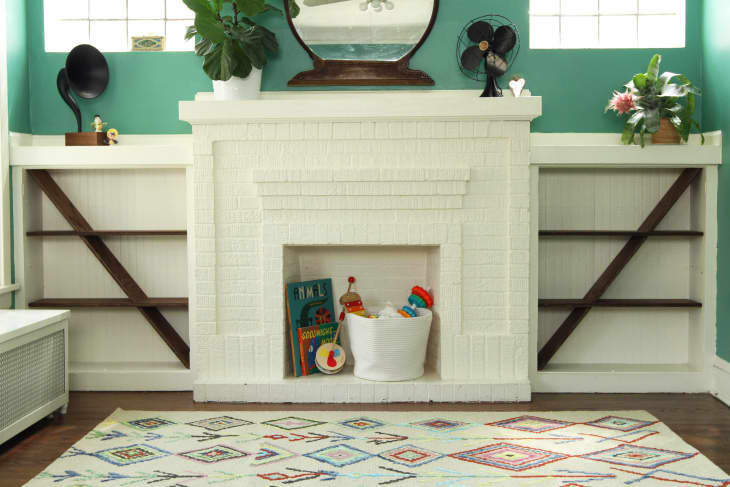 How To Customize Bookshelves With Diagonal Shelf Inserts: Tutorial ...
