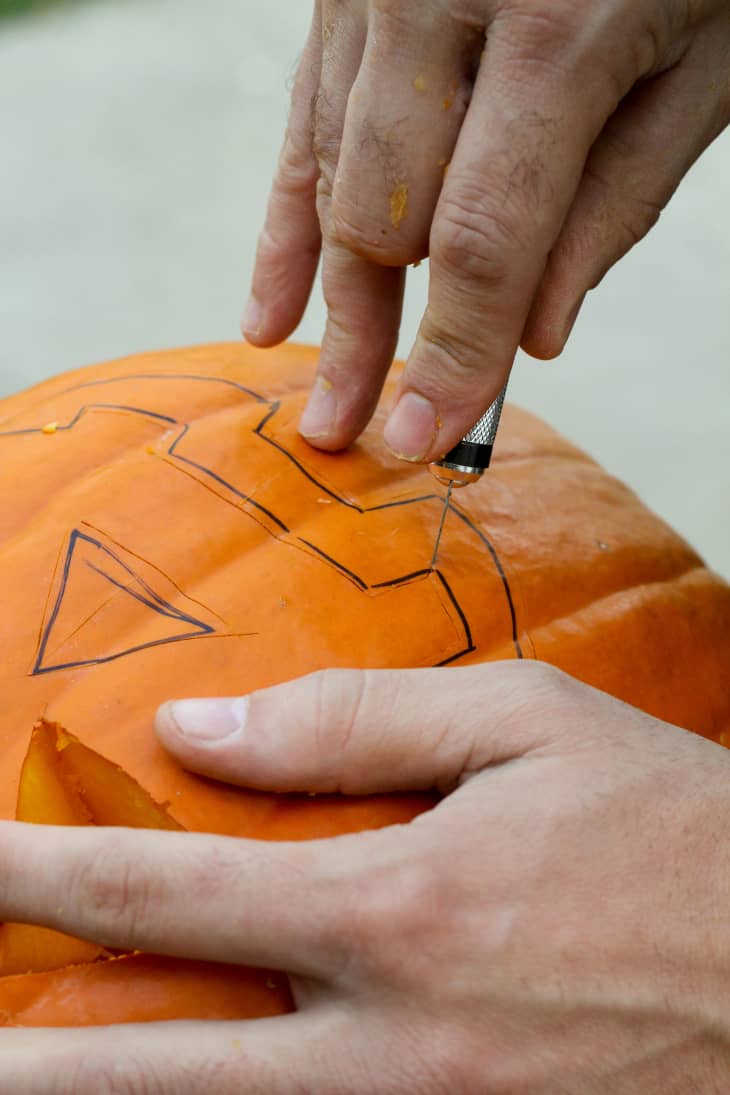 Easy, Fast Way to Carve a Halloween Pumpkin | Apartment Therapy