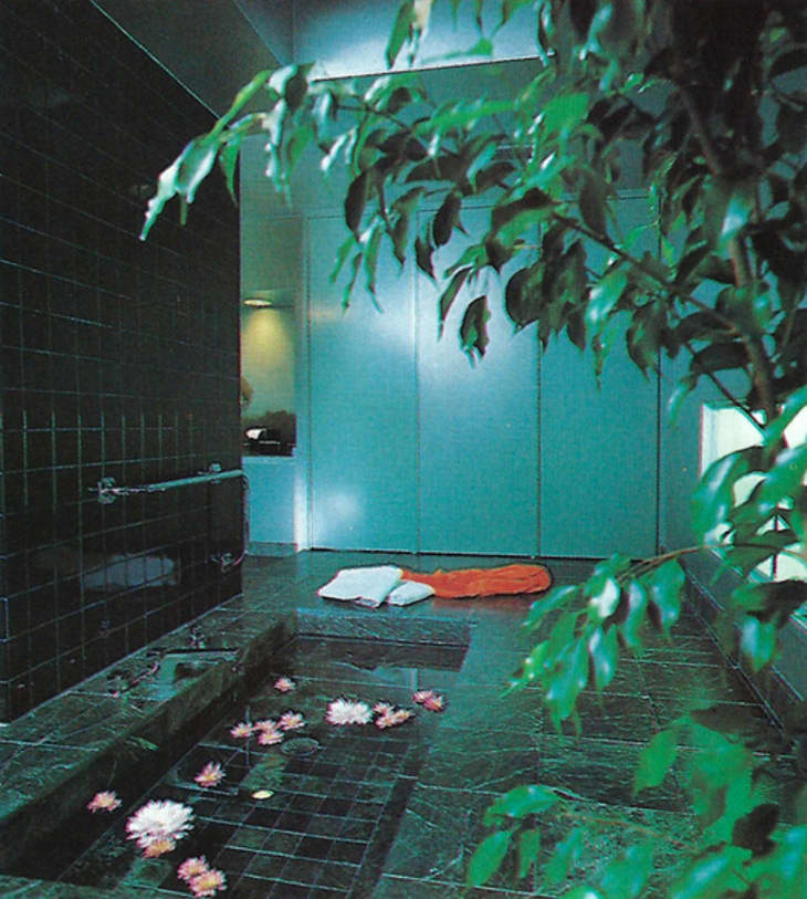 ’80s Bathrooms So Good, We Hope No One Ever Remodels Them | Apartment ...