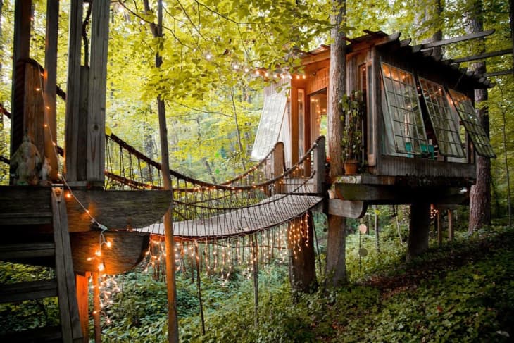 The Most Stylish Airbnb Treehouses - Treehouse Rentals | Apartment Therapy