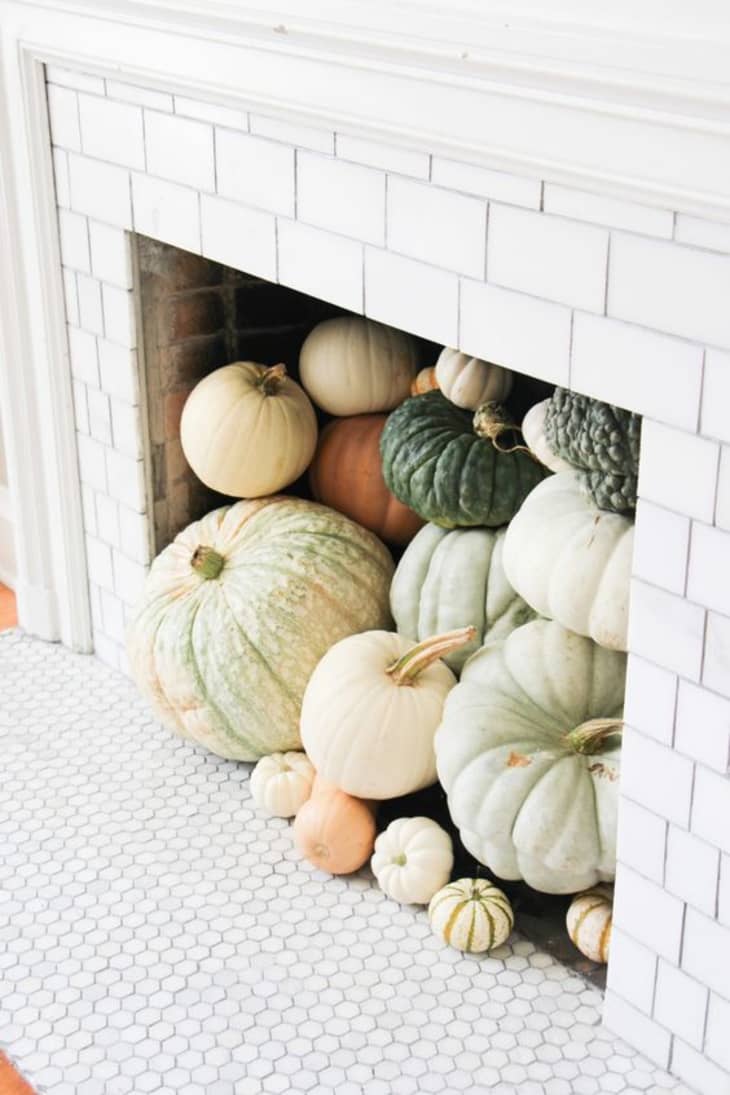60 Fun Fall Decorating Ideas - Best Autumn Home Decor Ideas | Apartment ...