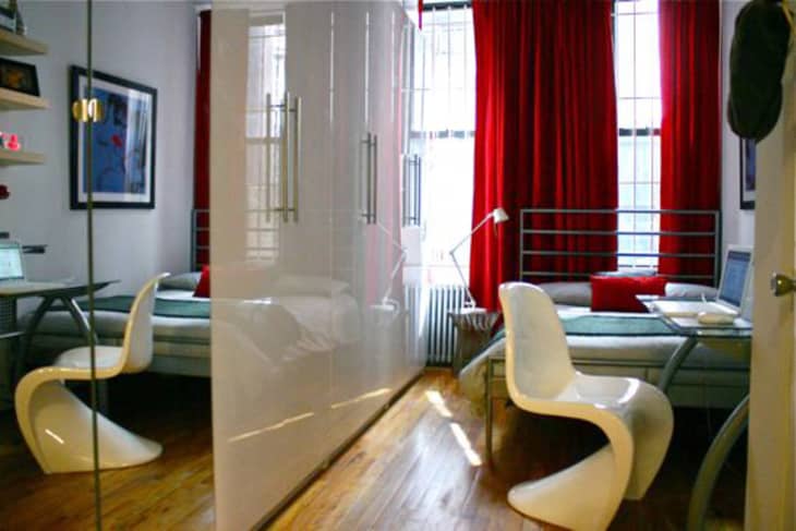 Chris’s 280 Square Foot Mini Modern | Apartment Therapy