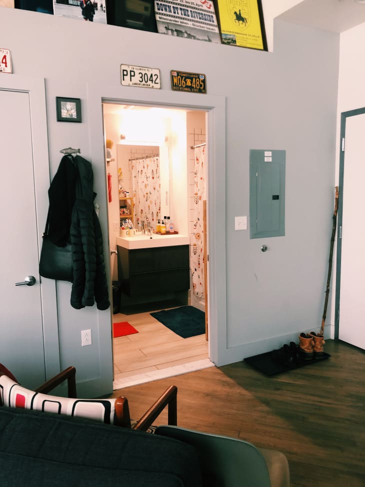 Loft Bedroom Studio Apartment DIY Ideas | Apartment Therapy