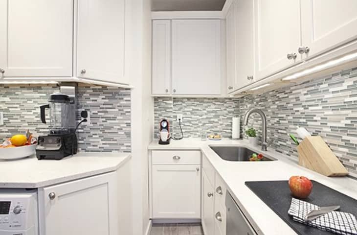 Before & After: An Awkward Kitchen Gets a New Lease on Life | Apartment ...