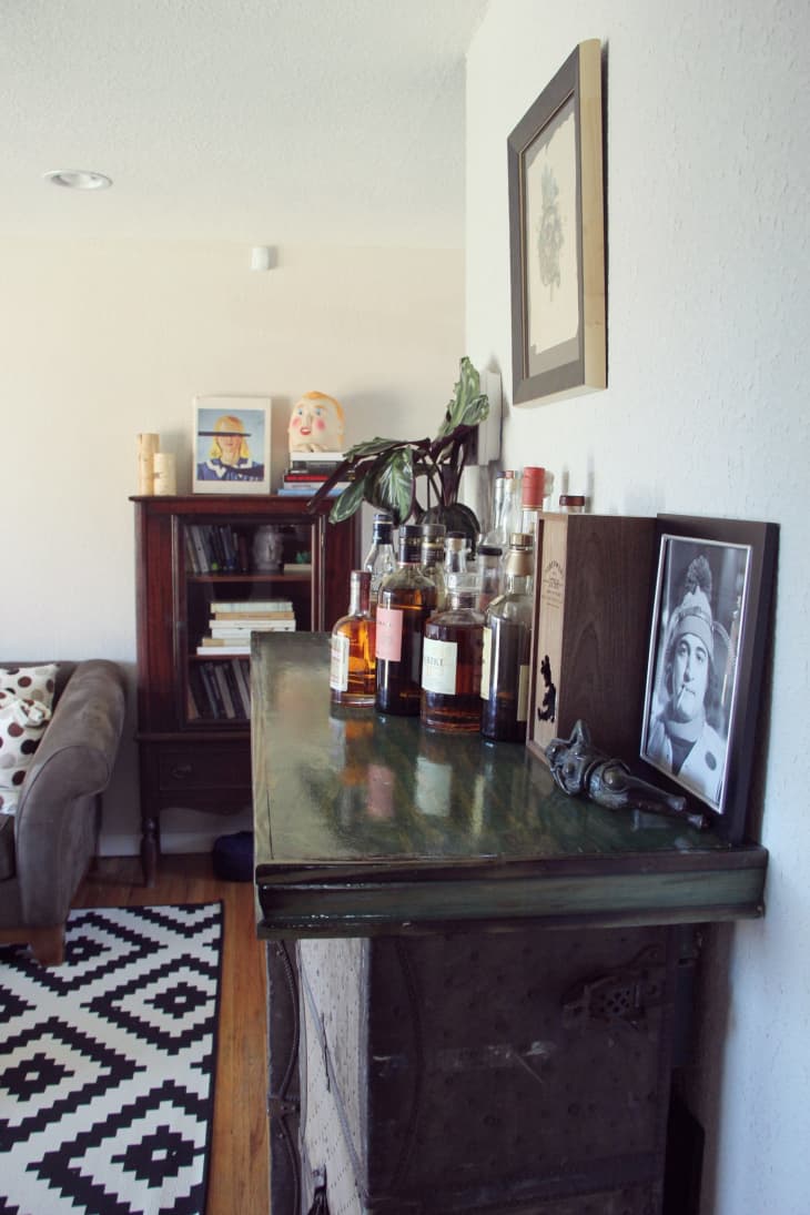 Jordan’s Proper Man Den | Apartment Therapy