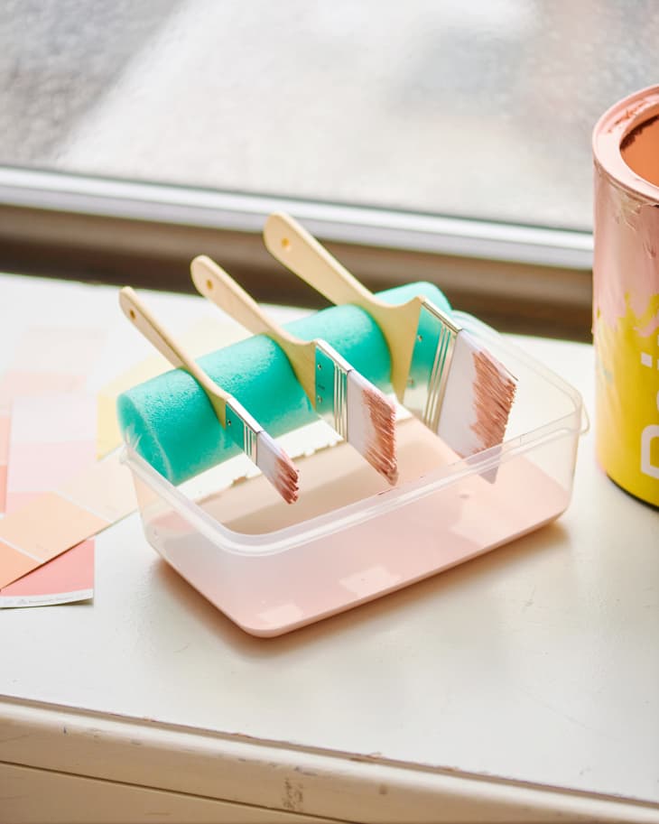 7 Ways to Use a Pool Noodle Around the House | Apartment Therapy
