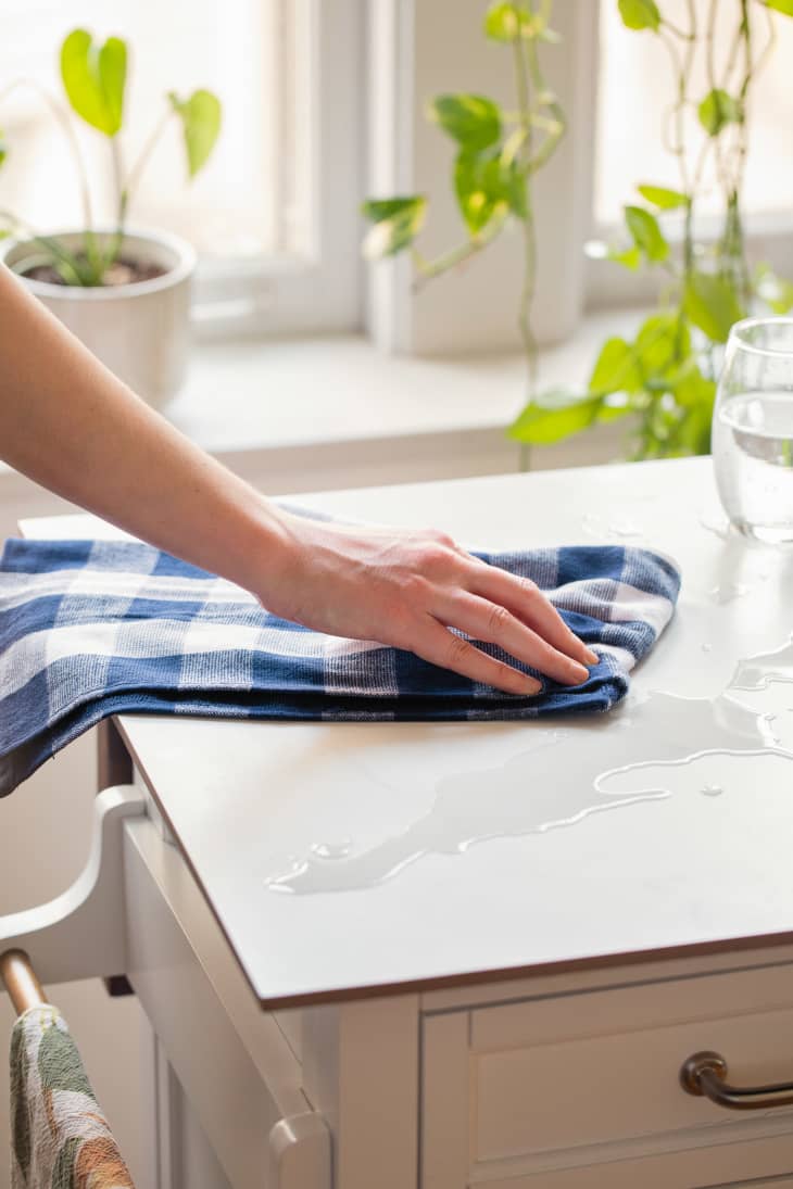 Types of Dish Towels: A Guide to 5 Kitchen Towels | Apartment Therapy