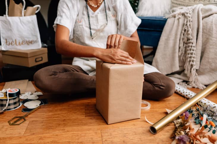 Gift Wrapping Tips According to Department Store Pros | Apartment Therapy