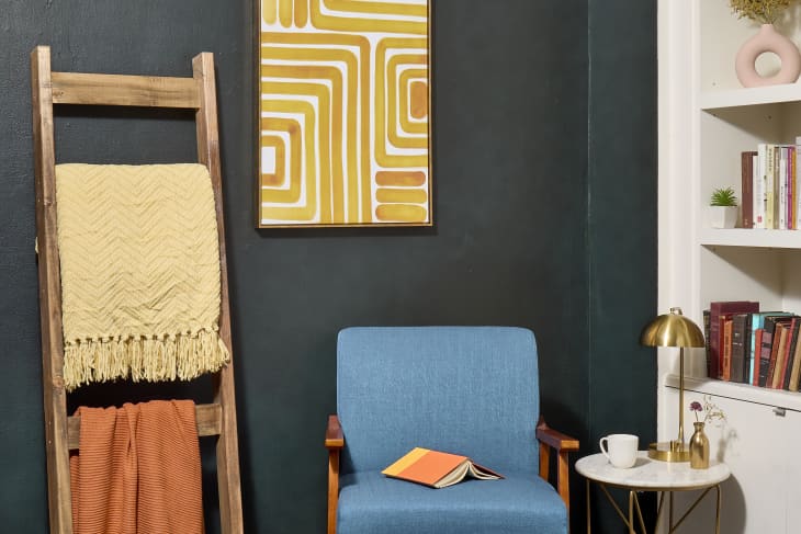 How to Make a DIY Blanket Ladder for Total Beginners | Apartment Therapy
