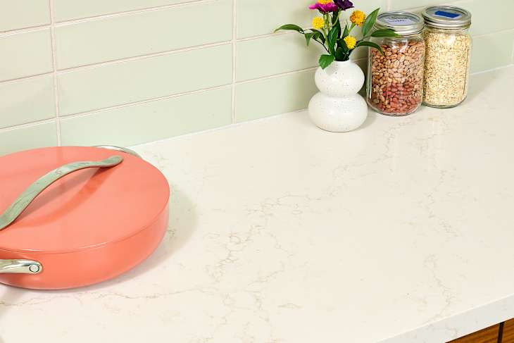 Get Stains Out of Quartz Countertops Fast with These Fixes | Apartment ...