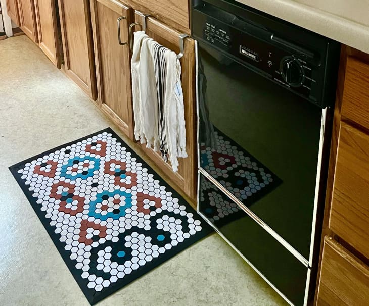 This DIY Tile Mat Is Fulfilling All My Arts & Crafts Dreams | Apartment ...