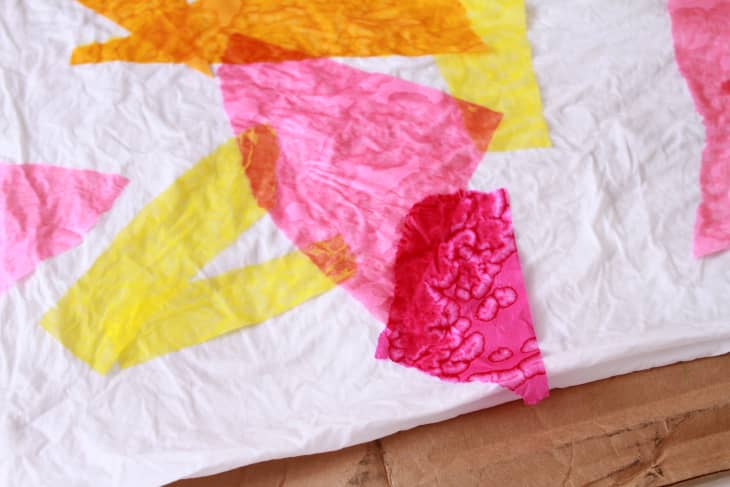 How to Tie-Dye Sheets with Tissue Paper | Apartment Therapy