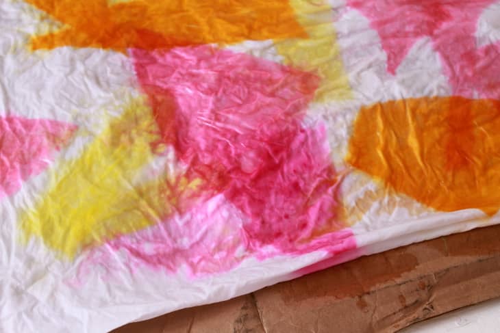 How to Tie-Dye Sheets with Tissue Paper | Apartment Therapy
