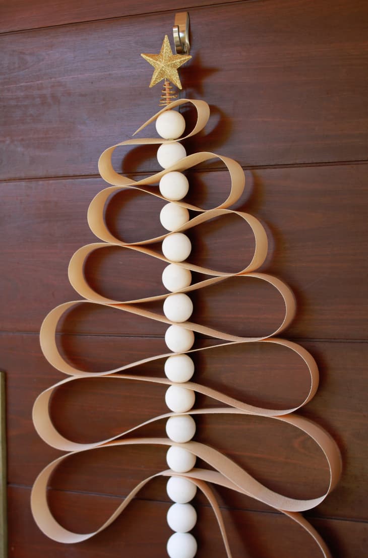 How to Make a Scandi-Style Tree Decoration | Apartment Therapy