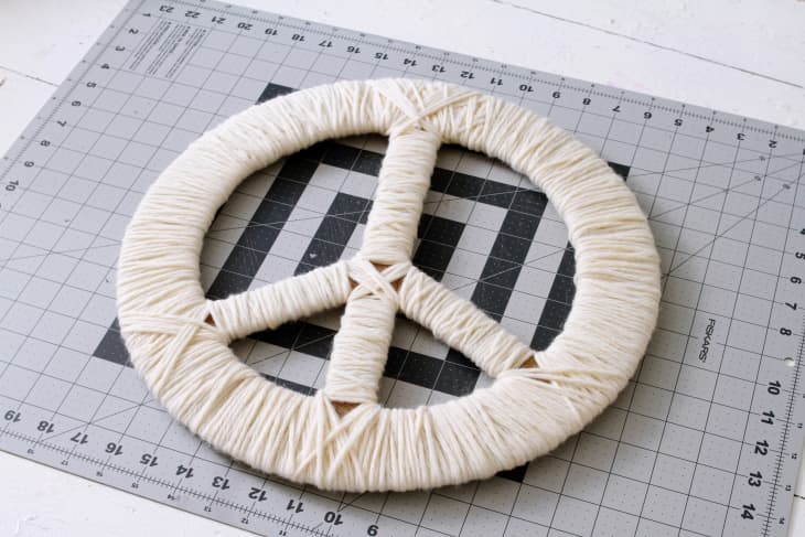 DIY Boho Holiday Wreath | Apartment Therapy