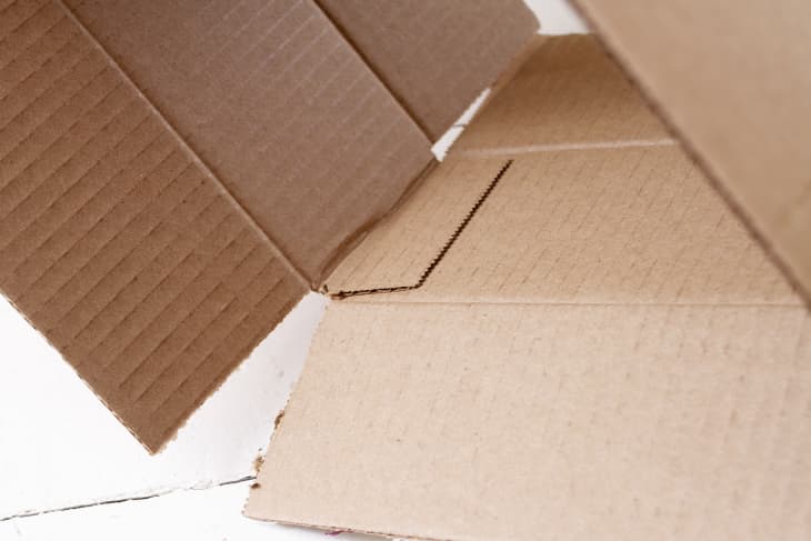 How to Give Gifts in Cardboard Shipping Boxes | Apartment Therapy