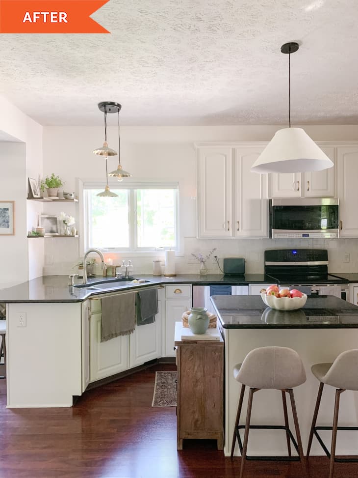 A 2000s-Era Kitchen Gets a New Look for $1,000 - Before After | The Kitchn