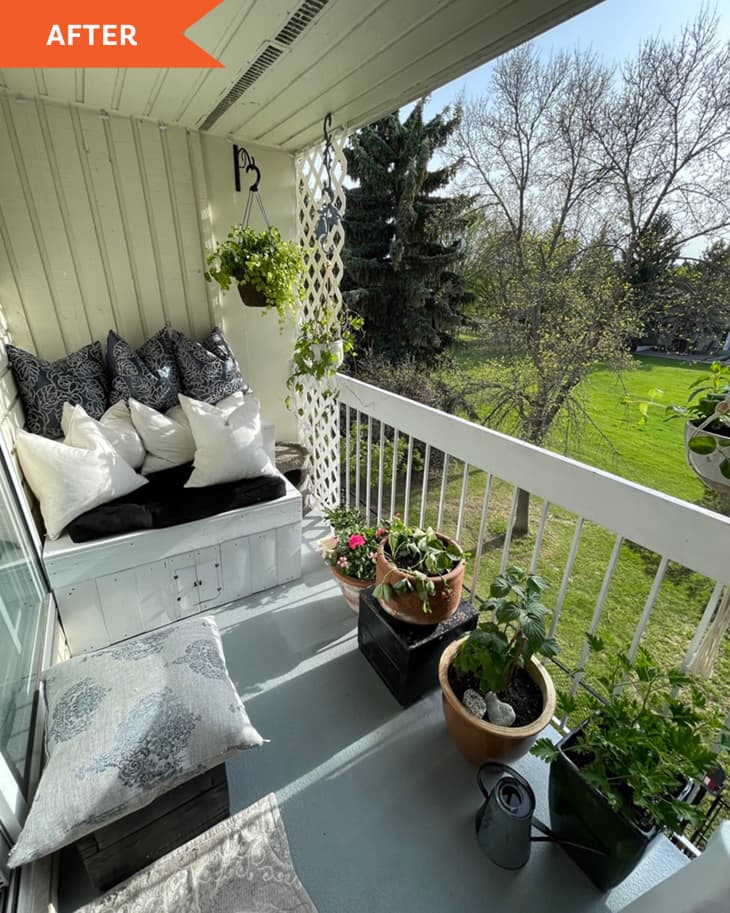 Before and After: $230 Worth of DIY Projects Make This Small Balcony ...