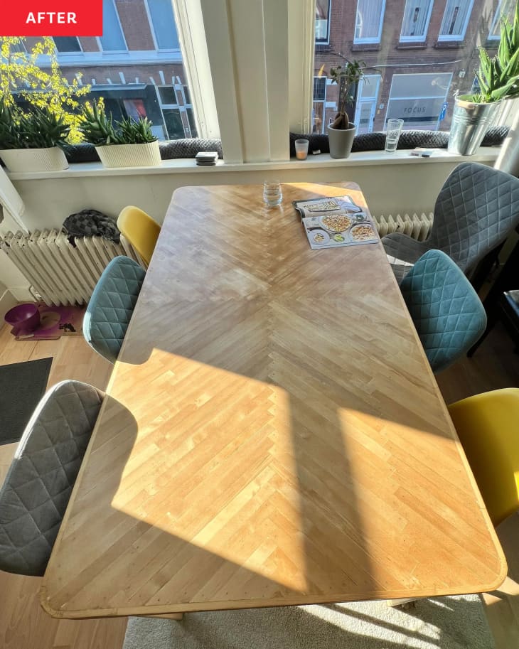This Genius IKEA Hack Can Turn a Laminate Tabletop into a Wood Stunner ...