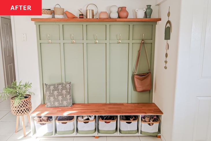 Built-In Bench in Entryway - Before and After Photos | Apartment Therapy