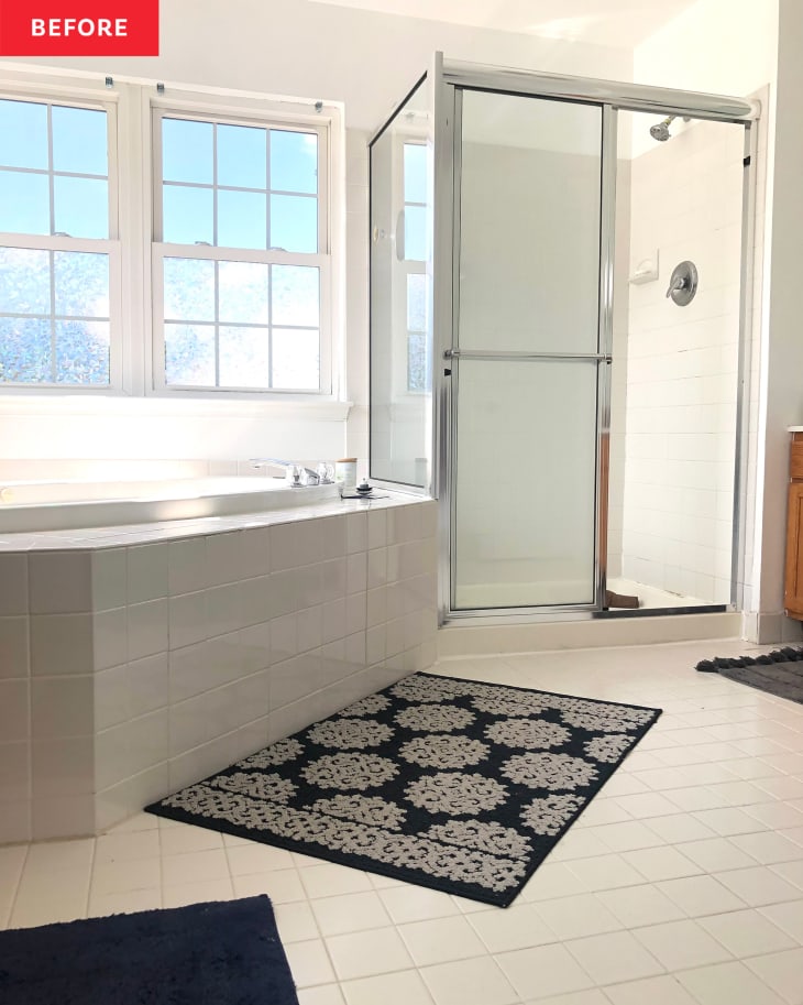 Before and After: A Bathroom from the '90s Gets a Very Glam Glow-Up ...