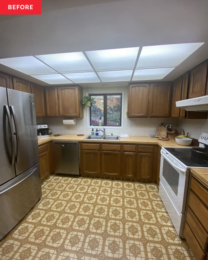 A '70s Kitchen Gets an Updated Look with New Cabinetry - Before After ...