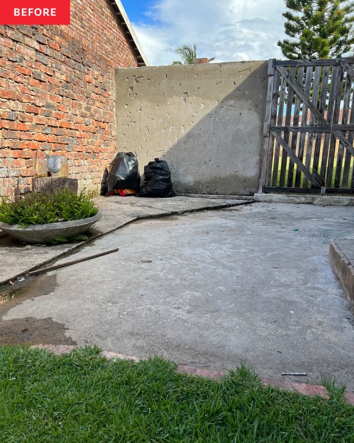 B&A: A Neglected Backyard Corner Is Transformed By Paint and a Pergola ...