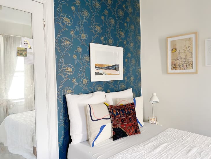 Try This Hack for Wallpapering a Room with Tall Ceilings | Apartment ...