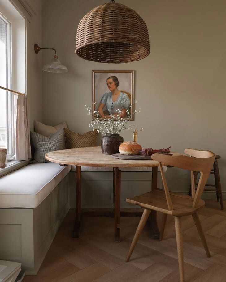 A Kitchen Gets a Practical Makeover with a DIY Dining Nook | Apartment ...