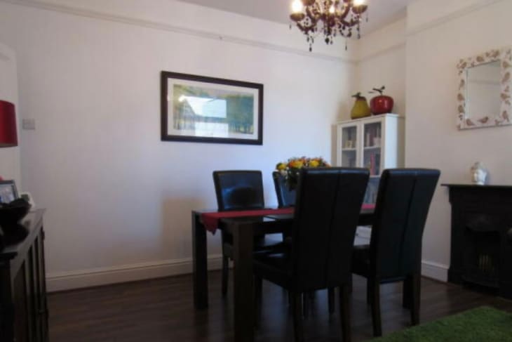 A Dining Room’s Makeover Packs a Design Punch on the Ceiling ...