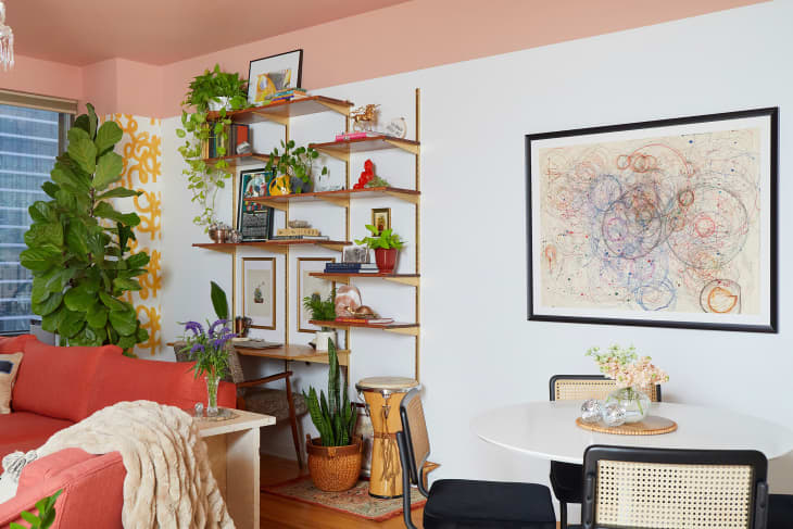 An “Uncomfortable Beige” Living Room Gets a Colorful Makeover ...