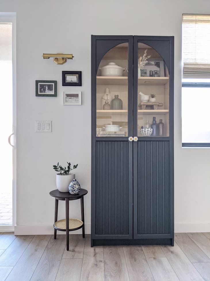 15 Brilliant IKEA BILLY Hacks to Store Books, Dishes, & More ...