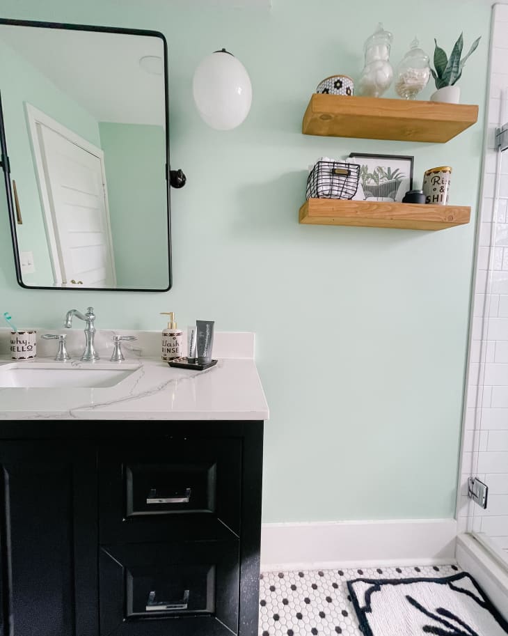 A "Cave-Like" '90s Bathroom Gets a Cheery Transformation | Apartment ...