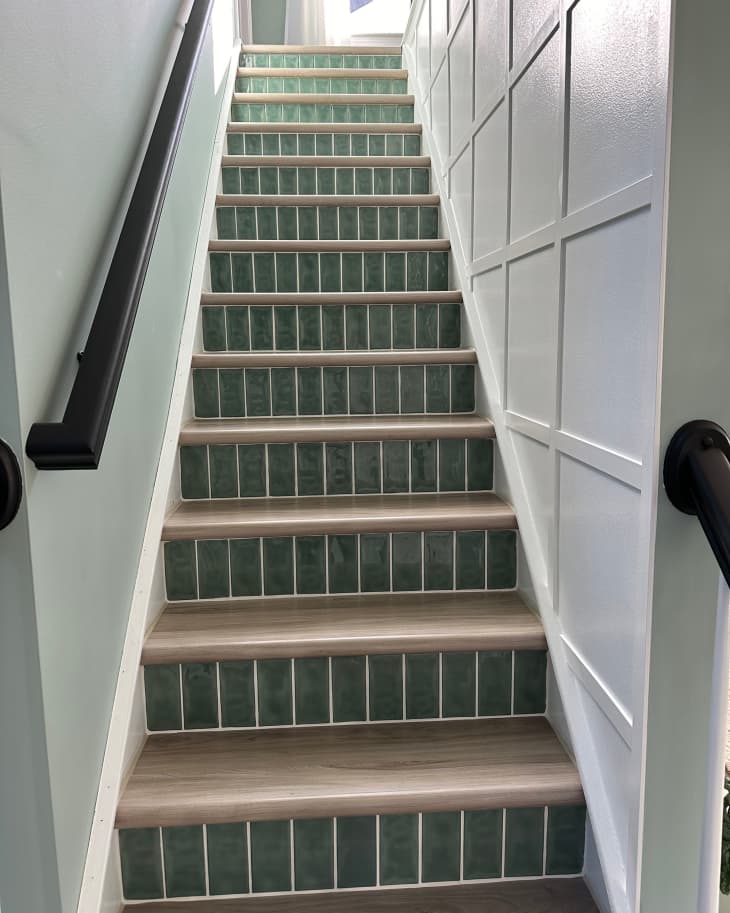 A Staircase Makeover Uses Green Tile in an Unexpected Spot | Apartment ...